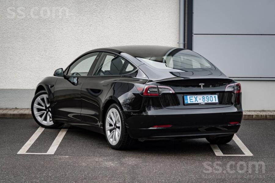 Melns Tesla Model 3 2021 Rīga, ar dzinēja tilpumu 0.00 L un nobraukumu 0 tūkst. km par 21640 €, foto 5 vietnē AUTOMOTO.COM.LV