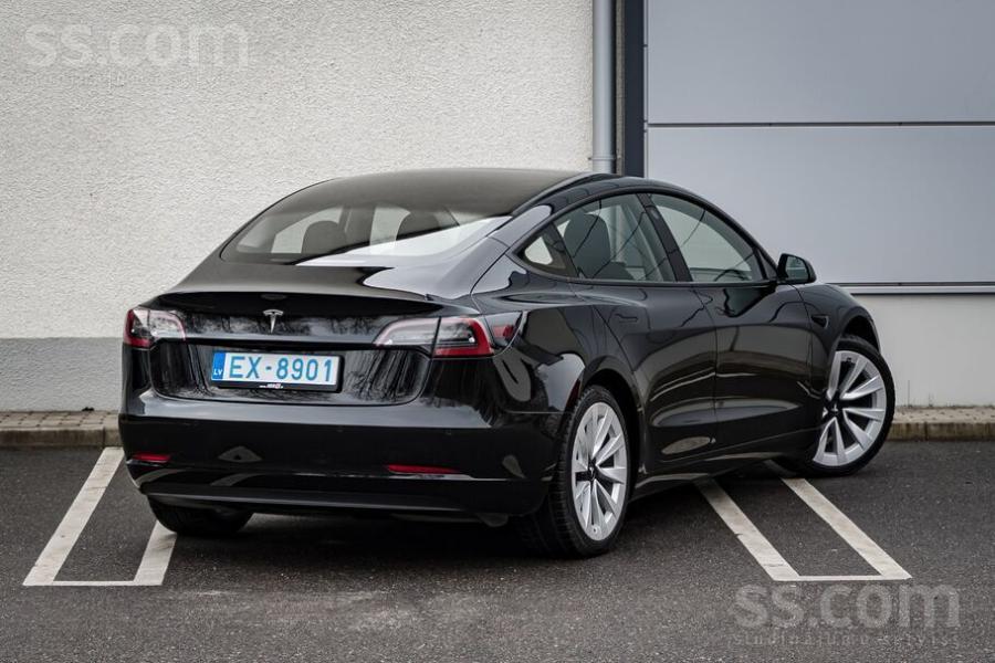 Melns Tesla Model 3 2021 Rīga, ar dzinēja tilpumu 0.00 L un nobraukumu 0 tūkst. km par 21640 €, foto 8 vietnē AUTOMOTO.COM.LV