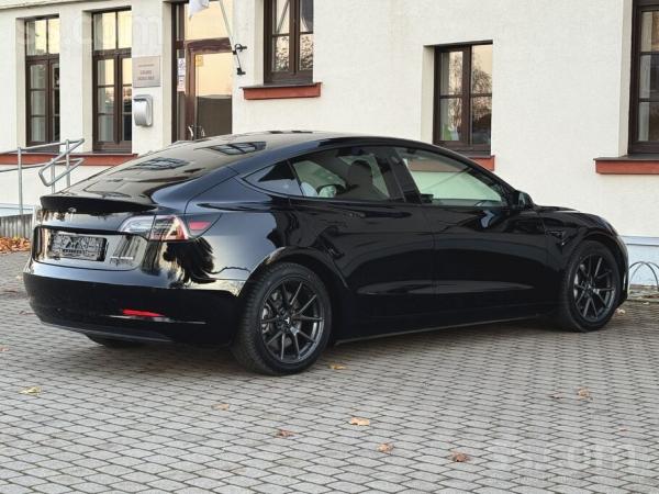 Melns Tesla Model 3 2021 Jelgava, ar dzinēja tilpumu 0.00 L un nobraukumu 127 tūkst. km par 22800 €, foto 11 vietnē AUTOMOTO.COM.LV