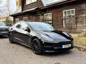 Black Tesla Model 3 2021 in Vilnius, with an engine capacity of 0.00 L and mileage of 86 thousand km for 27000 €, photo 9 on AUTOMOTO.COM.LV