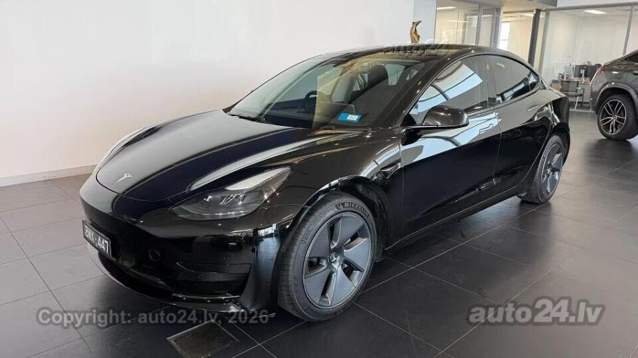 Black Tesla Model 3 2021 in Tallinn, with an engine capacity of 0.00 L and mileage of 62 thousand km for 29900 €, photo 1 on AUTOMOTO.COM.LV
