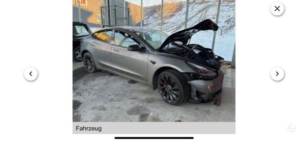 Melns Tesla Model 3 2021 Viļņa, ar dzinēja tilpumu 0.00 L un nobraukumu 92 tūkst. km par 9900 €, foto 1 vietnē AUTOMOTO.COM.LV