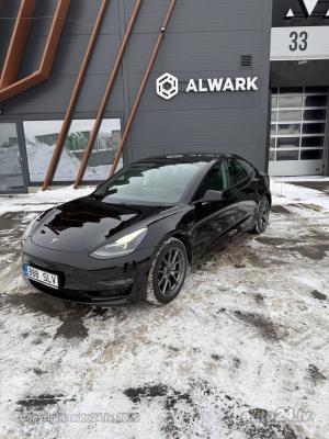 Black Tesla Model 3 2021 in Tallinn, with an engine capacity of 0.00 L and mileage of 60 thousand km for 28999 €, photo  on AUTOMOTO.COM.LV