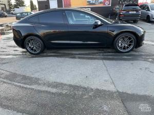 Black Tesla Model 3 2021 in Vilnius, with an engine capacity of 0.00 L and mileage of 86 thousand km for 18500 €, photo 8 on AUTOMOTO.COM.LV