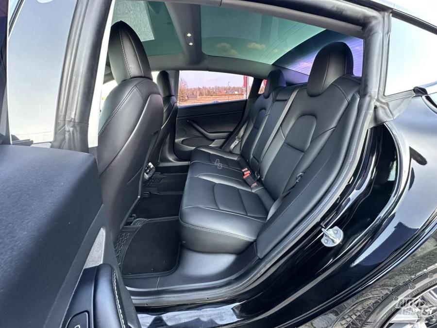 Black Tesla Model 3 2021 in Vilnius, with an engine capacity of 0.00 L and mileage of 86 thousand km for 18500 €, photo 10 on AUTOMOTO.COM.LV