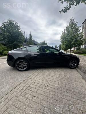Melns Tesla Model 3 2021 Rīga, ar dzinēja tilpumu 0.00 L un nobraukumu 115 tūkst. km par 21250 €, foto 5 vietnē AUTOMOTO.COM.LV