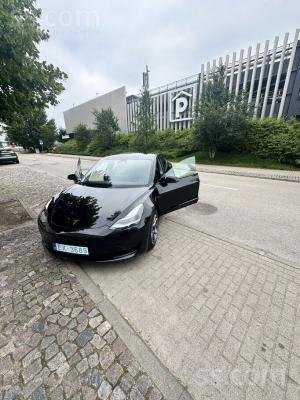 Melns Tesla Model 3 2021 Rīga, ar dzinēja tilpumu 0.00 L un nobraukumu 115 tūkst. km par 21250 €, foto 14 vietnē AUTOMOTO.COM.LV