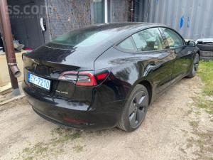 Melns Tesla Model 3 2021 Rīga, ar dzinēja tilpumu 0.00 L un nobraukumu 250 tūkst. km par 19900 €, foto  vietnē AUTOMOTO.COM.LV