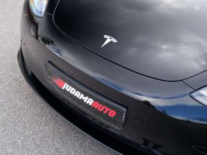Black Tesla Model 3 2021 in Klaipeda, with an engine capacity of 0.00 L and mileage of 93 thousand km for 22300 €, photo 7 on AUTOMOTO.COM.LV