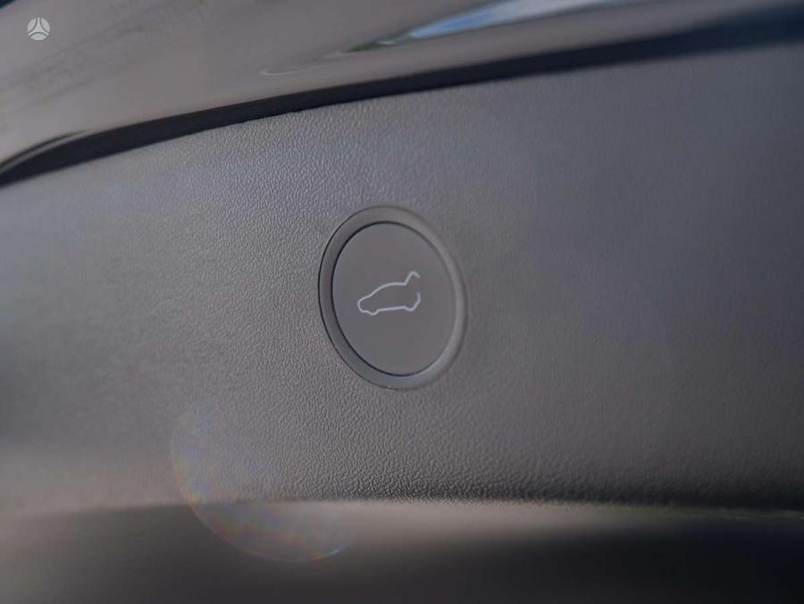 Black Tesla Model 3 2021 in Klaipeda, with an engine capacity of 0.00 L and mileage of 93 thousand km for 22300 €, photo 19 on AUTOMOTO.COM.LV