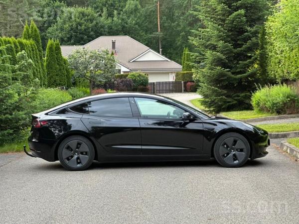 Melns Tesla Model 3 2021 Rīga, ar dzinēja tilpumu 0.00 L un nobraukumu 115 tūkst. km par 26950 €, foto 5 vietnē AUTOMOTO.COM.LV