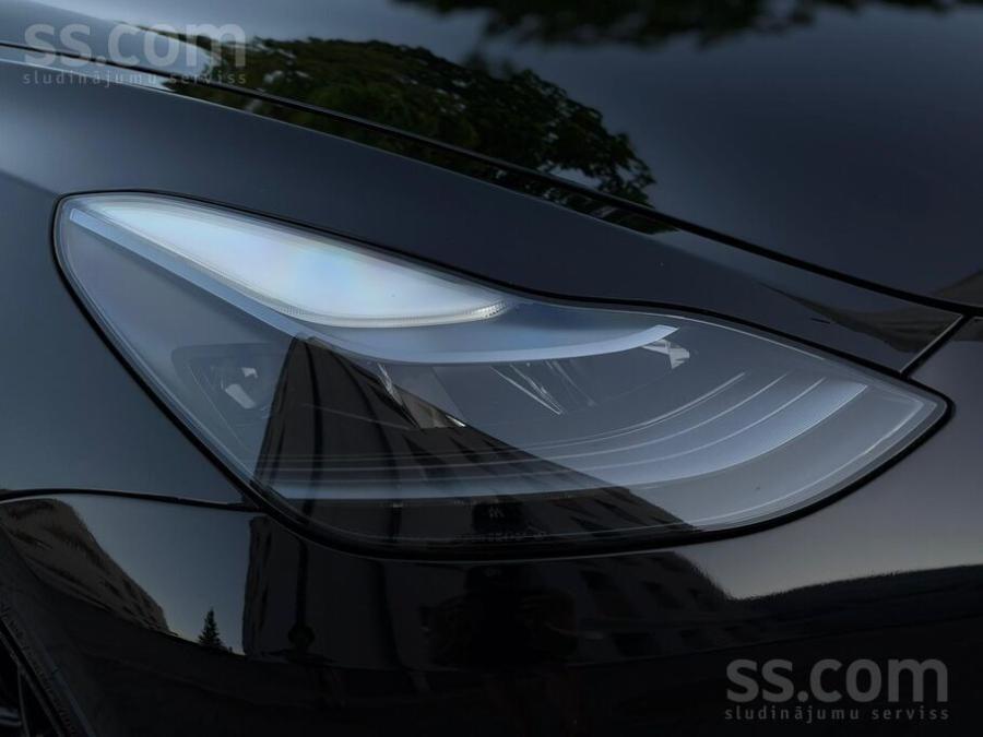 Melns Tesla Model 3 2021 Jelgava, ar dzinēja tilpumu 0.00 L un nobraukumu 102 tūkst. km par 24500 €, foto 18 vietnē AUTOMOTO.COM.LV