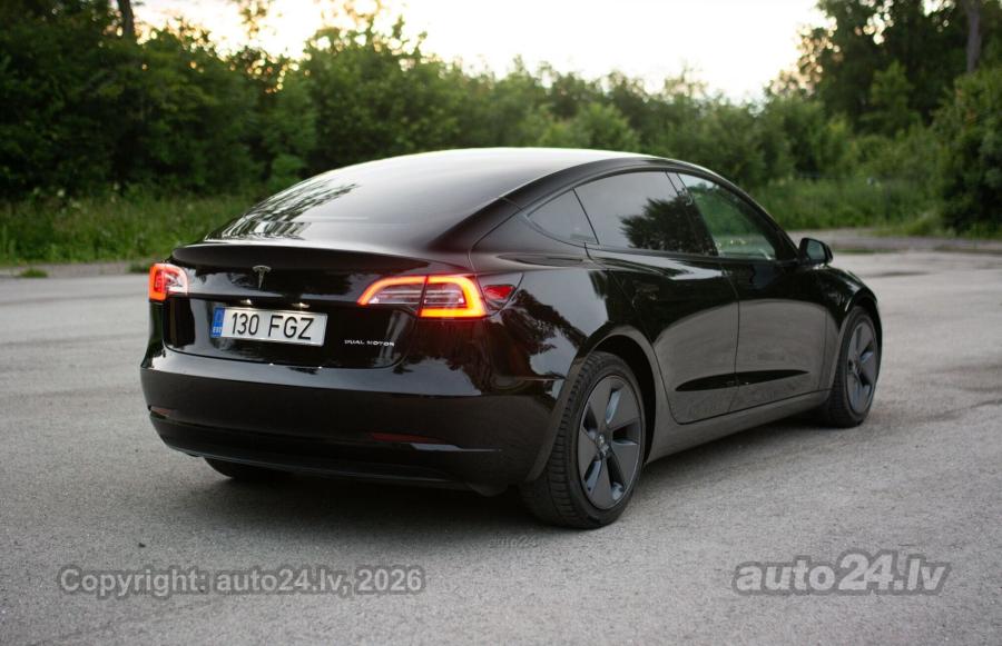 Melns Tesla Model 3 2021 Pērnava, ar dzinēja tilpumu 0.00 L un nobraukumu 109 tūkst. km par 24990 €, foto 7 vietnē AUTOMOTO.COM.LV