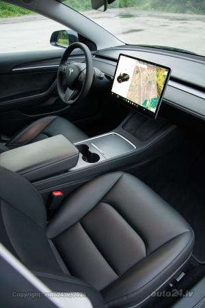 Melns Tesla Model 3 2021 Pērnava, ar dzinēja tilpumu 0.00 L un nobraukumu 109 tūkst. km par 24990 €, foto 14 vietnē AUTOMOTO.COM.LV
