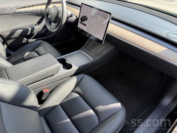 Melns Tesla Model 3 2021 Rīga, ar dzinēja tilpumu 0.00 L un nobraukumu 60 tūkst. km par 27500 €, foto 8 vietnē AUTOMOTO.COM.LV