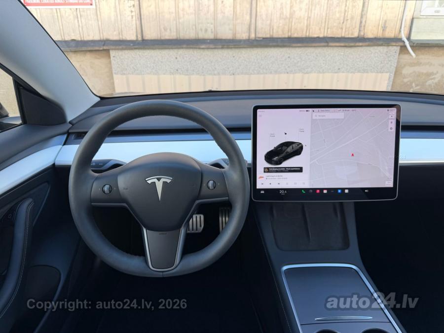 Black Tesla Model 3 2021 in Tallinn, with an engine capacity of 0.00 L and mileage of 70 thousand km for 32990 €, photo 7 on AUTOMOTO.COM.LV