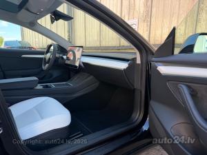 Black Tesla Model 3 2021 in Tallinn, with an engine capacity of 0.00 L and mileage of 70 thousand km for 32990 €, photo 8 on AUTOMOTO.COM.LV