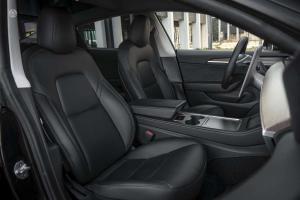 Black Tesla Model 3 2021 in Vilnius, with an engine capacity of 0.00 L and mileage of 40 thousand km for 28000 €, photo 17 on AUTOMOTO.COM.LV