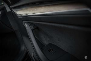 Black Tesla Model 3 2021 in Vilnius, with an engine capacity of 0.00 L and mileage of 40 thousand km for 28000 €, photo 20 on AUTOMOTO.COM.LV