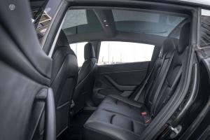 Black Tesla Model 3 2021 in Vilnius, with an engine capacity of 0.00 L and mileage of 40 thousand km for 28000 €, photo 22 on AUTOMOTO.COM.LV