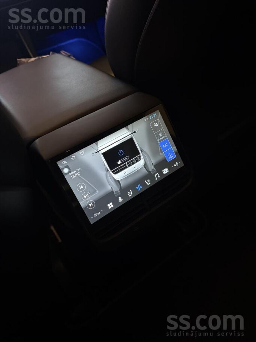Black Tesla Model 3 2021 in Riga, with an engine capacity of 0.00 L and mileage of 119 thousand km for 24000 €, photo 11 on AUTOMOTO.COM.LV