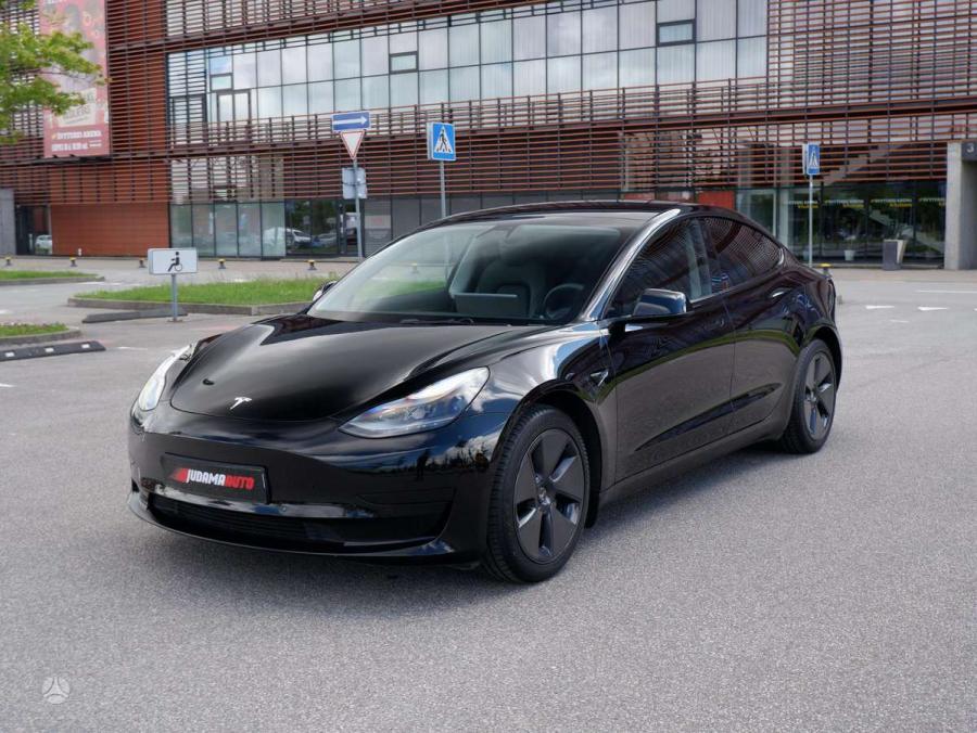 Melns Tesla Model 3 2021 Klaipėda, ar dzinēja tilpumu 0.00 L un nobraukumu 93 tūkst. km par 21200 €, foto 4 vietnē AUTOMOTO.COM.LV