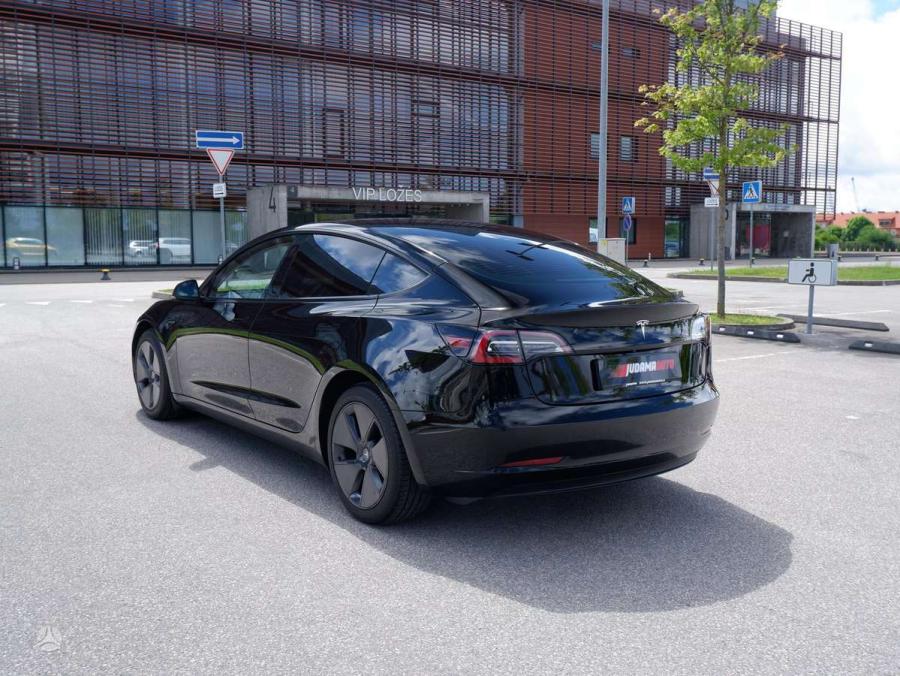 Melns Tesla Model 3 2021 Klaipėda, ar dzinēja tilpumu 0.00 L un nobraukumu 93 tūkst. km par 21200 €, foto 11 vietnē AUTOMOTO.COM.LV