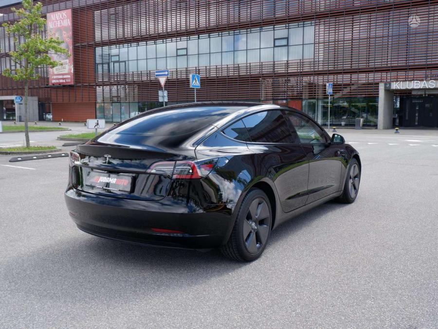 Melns Tesla Model 3 2021 Klaipėda, ar dzinēja tilpumu 0.00 L un nobraukumu 93 tūkst. km par 21200 €, foto 12 vietnē AUTOMOTO.COM.LV