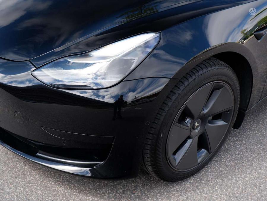 Melns Tesla Model 3 2021 Klaipėda, ar dzinēja tilpumu 0.00 L un nobraukumu 93 tūkst. km par 21200 €, foto 17 vietnē AUTOMOTO.COM.LV