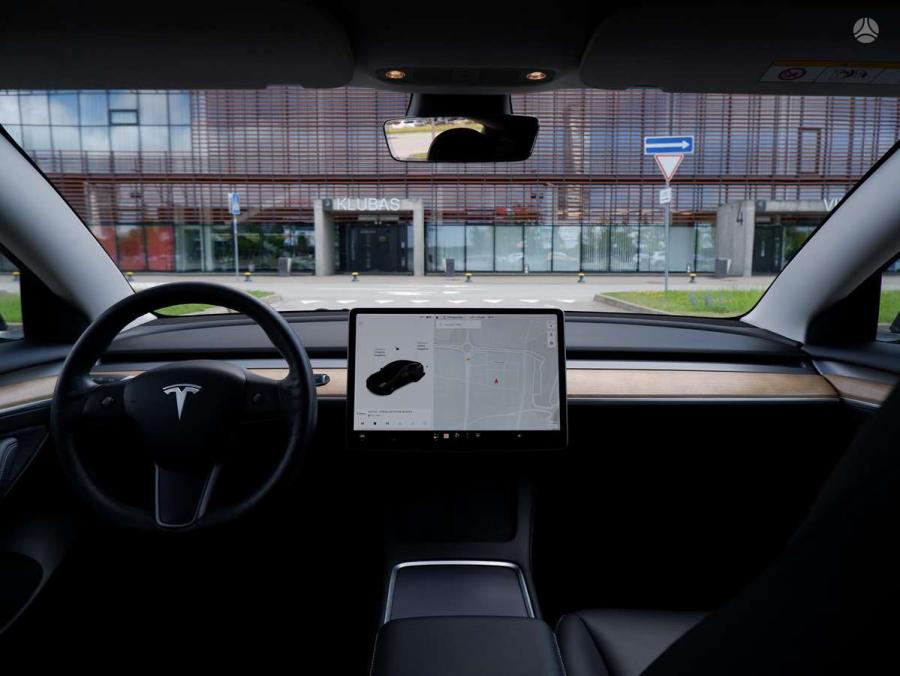 Melns Tesla Model 3 2021 Klaipėda, ar dzinēja tilpumu 0.00 L un nobraukumu 93 tūkst. km par 21200 €, foto 21 vietnē AUTOMOTO.COM.LV