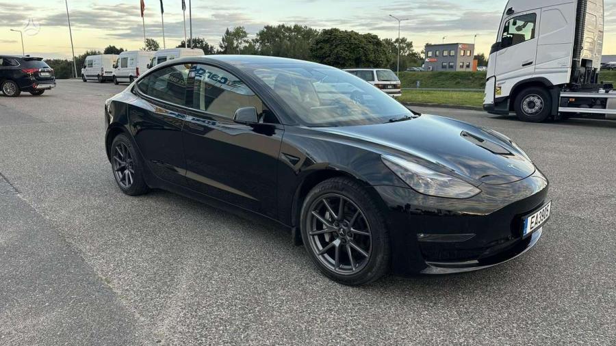 Melns Tesla Model 3 2021 Viļņa, ar dzinēja tilpumu 0.00 L un nobraukumu 78 tūkst. km par 25500 €, foto 4 vietnē AUTOMOTO.COM.LV