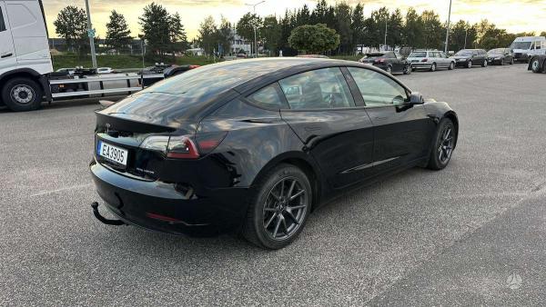 Tesla Model 3 2021 in Vilnius on AUTOMOTO.COM.LV Black Tesla Model 3 2021 in Vilnius, with an engine capacity of 0.00 L and mileage of 78 thousand km for 25500 €, photo 5 on AUTOMOTO.COM.LV