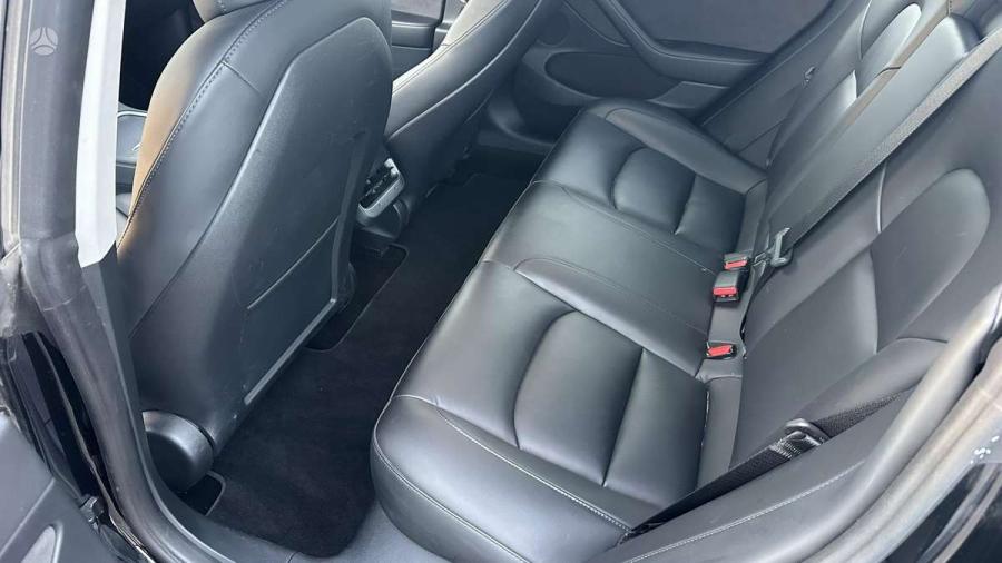 Melns Tesla Model 3 2021 Viļņa, ar dzinēja tilpumu 0.00 L un nobraukumu 78 tūkst. km par 25500 €, foto 17 vietnē AUTOMOTO.COM.LV
