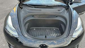 Melns Tesla Model 3 2021 Viļņa, ar dzinēja tilpumu 0.00 L un nobraukumu 78 tūkst. km par 25500 €, foto 23 vietnē AUTOMOTO.COM.LV