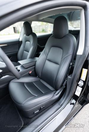Black Tesla Model 3 2021 in Parnu, with an engine capacity of 0.00 L and mileage of 118 thousand km for 25990 €, photo 11 on AUTOMOTO.COM.LV