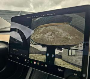 Black Tesla Model 3 2021 in Klaipeda, with an engine capacity of 0.00 L and mileage of 94 thousand km for 22950 €, photo 11 on AUTOMOTO.COM.LV