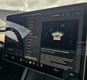 Black Tesla Model 3 2021 in Klaipeda, with an engine capacity of 0.00 L and mileage of 94 thousand km for 22950 €, photo 12 on AUTOMOTO.COM.LV