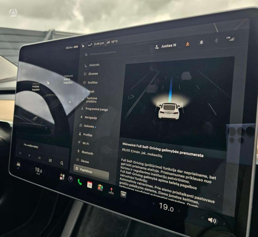 Black Tesla Model 3 2021 in Klaipeda, with an engine capacity of 0.00 L and mileage of 94 thousand km for 22950 €, photo 12 on AUTOMOTO.COM.LV
