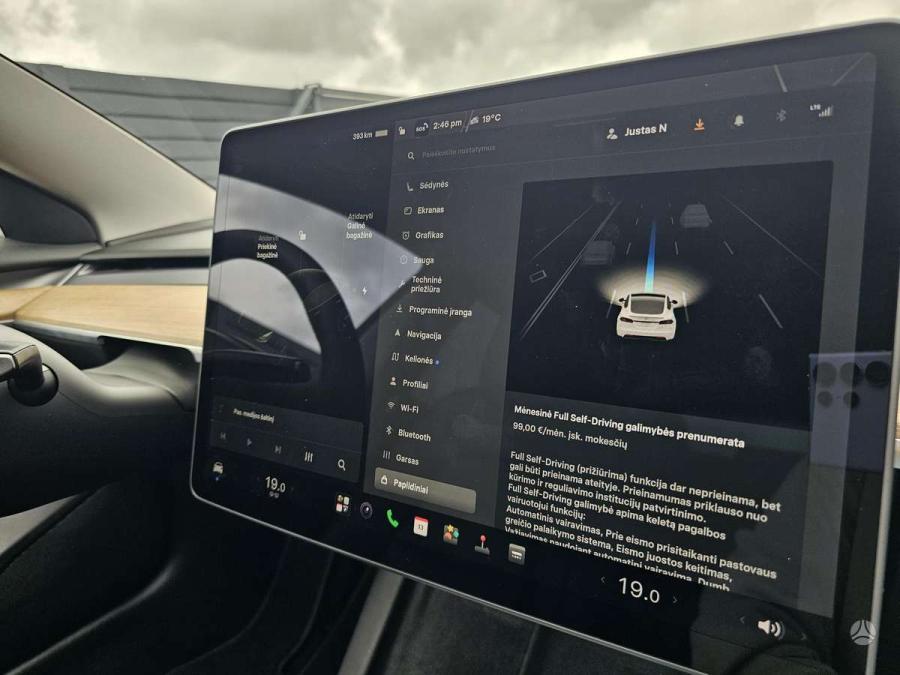 Black Tesla Model 3 2021 in Klaipeda, with an engine capacity of 0.00 L and mileage of 94 thousand km for 22950 €, photo 21 on AUTOMOTO.COM.LV
