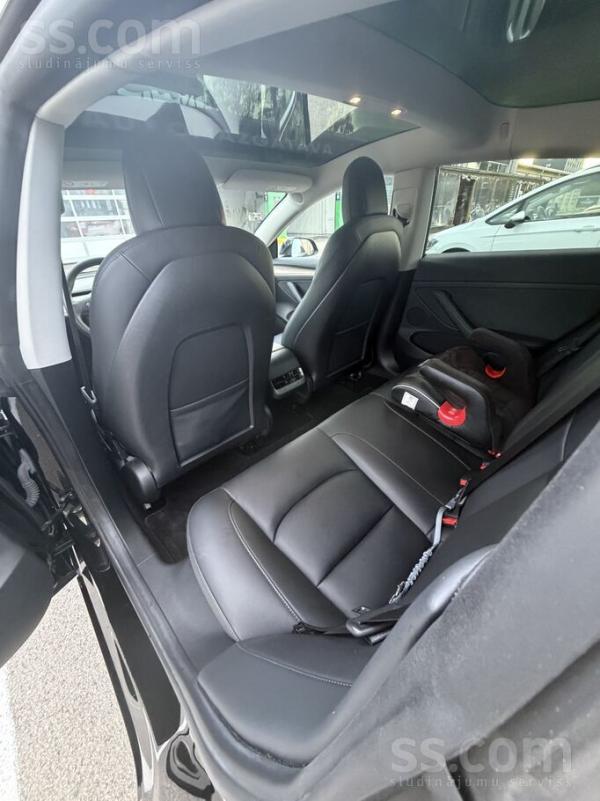 Melns Tesla Model 3 2021 Rīga, ar dzinēja tilpumu 0.00 L un nobraukumu 83 tūkst. km par 26800 €, foto 9 vietnē AUTOMOTO.COM.LV