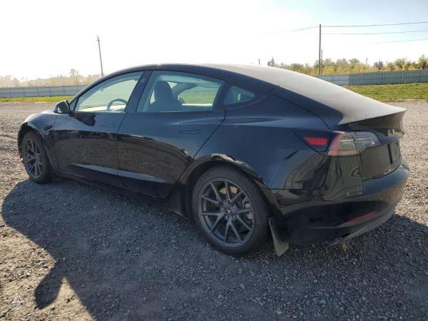 Black Tesla Model 3 2022 in Panevezys, with an engine capacity of 0.00 L and mileage of 37 thousand km for 15500 €, photo 2 on AUTOMOTO.COM.LV