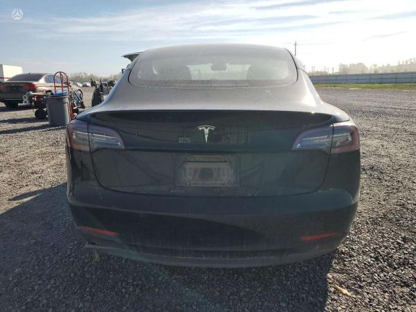 Black Tesla Model 3 2022 in Panevezys, with an engine capacity of 0.00 L and mileage of 37 thousand km for 15500 €, photo 6 on AUTOMOTO.COM.LV