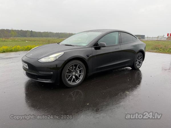 Melns Tesla Model 3 2022 Tallina, ar dzinēja tilpumu 0.00 L un nobraukumu 69 tūkst. km par 32000 €, foto 4 vietnē AUTOMOTO.COM.LV