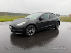Melns Tesla Model 3 2022 Tallina, ar dzinēja tilpumu 0.00 L un nobraukumu 69 tūkst. km par 32000 €, foto 5 vietnē AUTOMOTO.COM.LV
