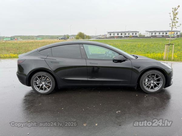 Melns Tesla Model 3 2022 Tallina, ar dzinēja tilpumu 0.00 L un nobraukumu 69 tūkst. km par 32000 €, foto 7 vietnē AUTOMOTO.COM.LV