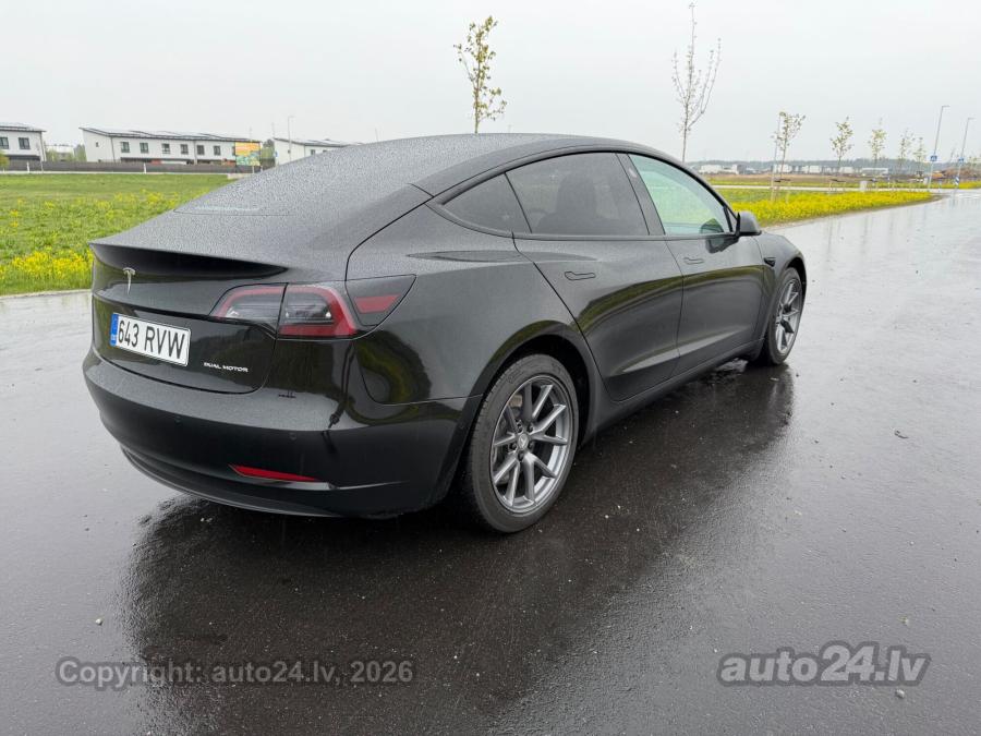 Melns Tesla Model 3 2022 Tallina, ar dzinēja tilpumu 0.00 L un nobraukumu 69 tūkst. km par 32000 €, foto 9 vietnē AUTOMOTO.COM.LV
