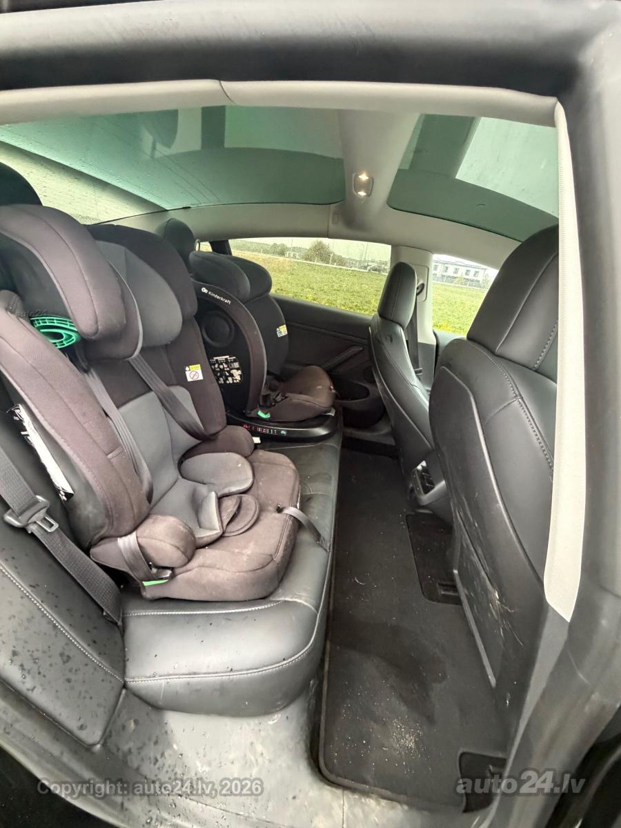 Melns Tesla Model 3 2022 Tallina, ar dzinēja tilpumu 0.00 L un nobraukumu 69 tūkst. km par 32000 €, foto 11 vietnē AUTOMOTO.COM.LV
