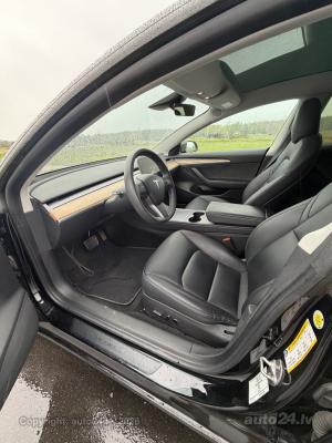 Melns Tesla Model 3 2022 Tallina, ar dzinēja tilpumu 0.00 L un nobraukumu 69 tūkst. km par 32000 €, foto 13 vietnē AUTOMOTO.COM.LV