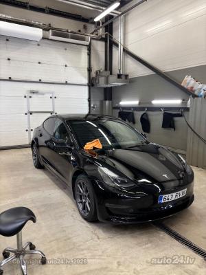Melns Tesla Model 3 2022 Tallina, ar dzinēja tilpumu 0.00 L un nobraukumu 69 tūkst. km par 32000 €, foto 18 vietnē AUTOMOTO.COM.LV