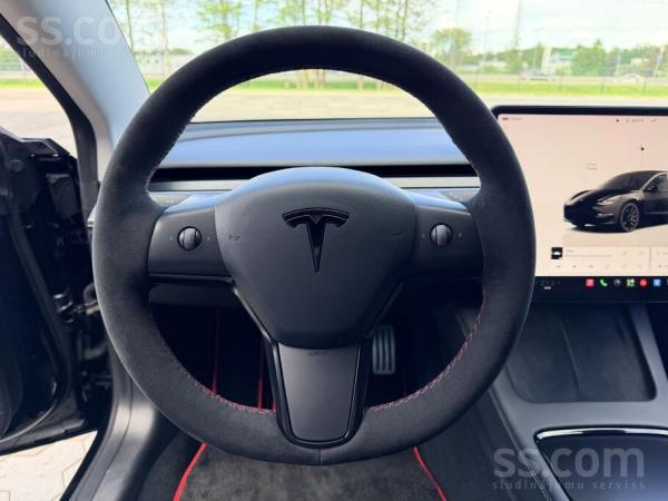 Melns Tesla Model 3 2022 Rīga, ar dzinēja tilpumu 0.00 L un nobraukumu 134 tūkst. km par 27800 €, foto 1 vietnē AUTOMOTO.COM.LV